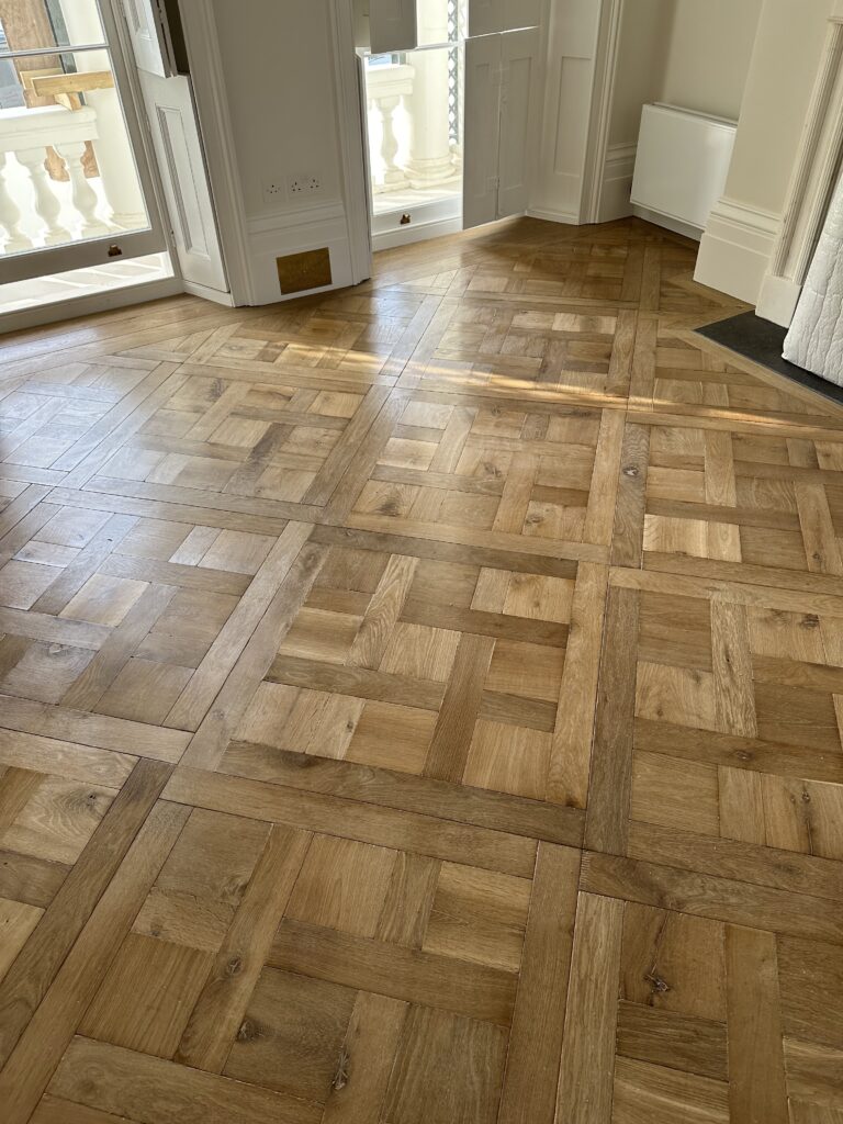 Exceptional Fine Quality Bespoke Aged Engineered Oak Reclaimed Parquet ...
